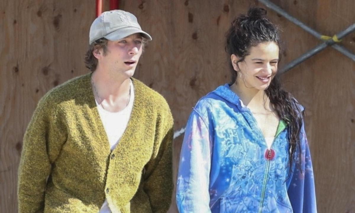 The Photos Of Rosalia And Jeremy Allen White That Fuel Rumors Of A ...